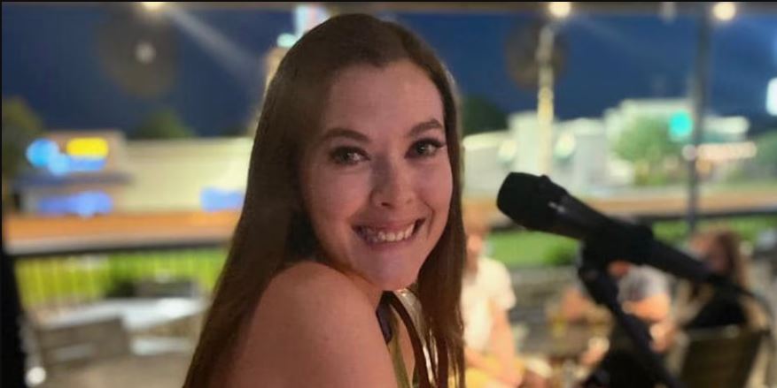 Live Music with Anna Hudson at Top Dawg Tavern! - Augusta Magazine